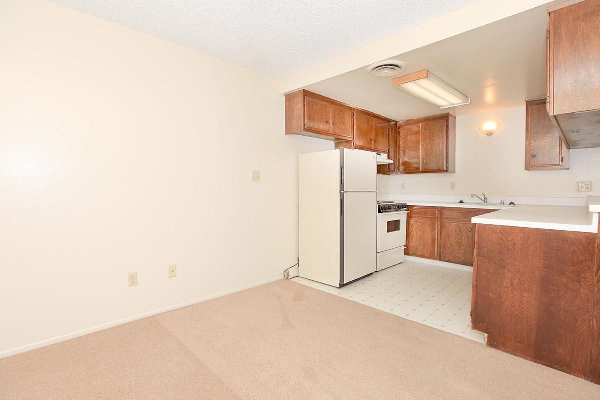 Raintree Apartments - Photo Gallery