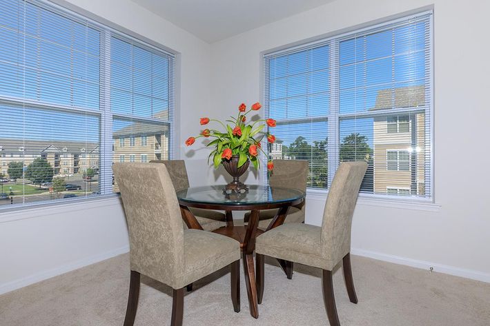 Foster Square Apartments - Photo Gallery